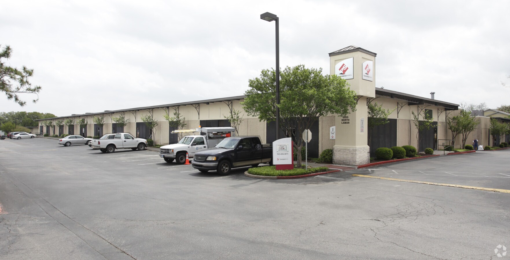 5555 N Lamar Blvd, Austin, TX, 78751 - Property For Lease on LoopNet.com